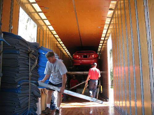 Auto Shipping Process | What Happens During Auto Moving - Autoshipping.com